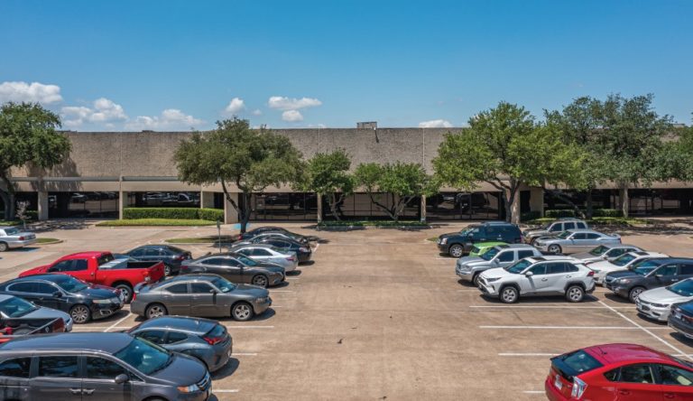 2025 Royal Ln - Dallas Warehouse Spaces